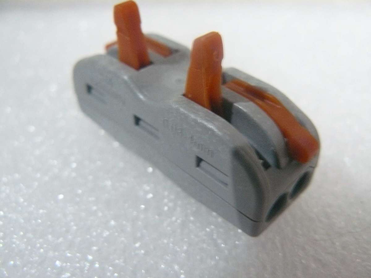 Screwless Wire Joiner - Lever Lock - Back To Back 2 Wire-Pairs - Buy ...
